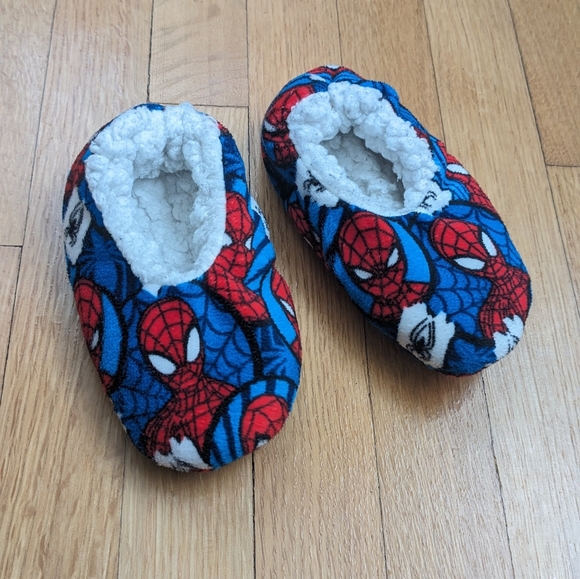 Marvel | Shoes | Spiderman Soft Slip On Slippers Grip Buttons On Bottom ...